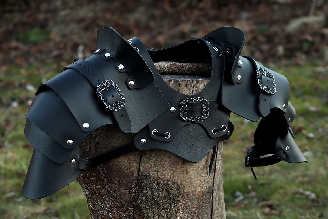 Retro Vintage Medieval Renaissance Armor Shoulder Armor Chest Guard ...