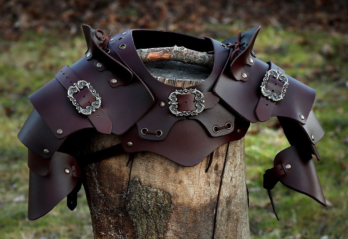Knight Shoulder Armour