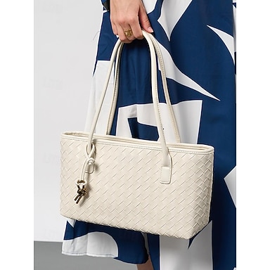 Bags | Refresh your wardrobe at an affordable price