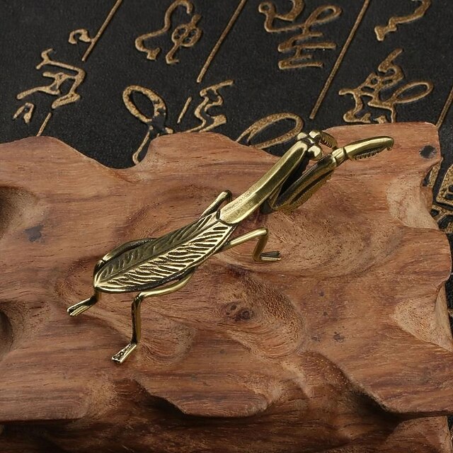 Brass Metal Mantis Craft Statue - Intricately Designed Traditional ...
