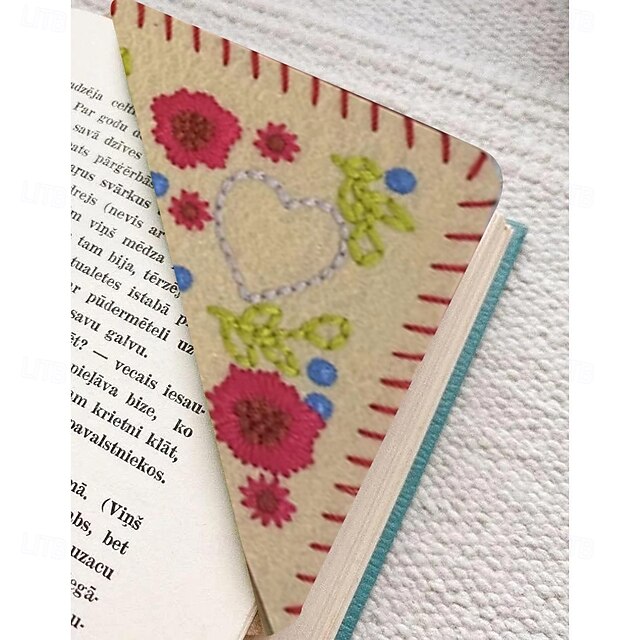 Personalized Hand Embroidered Corner Bookmark, 26 Letters Cute Flower ...