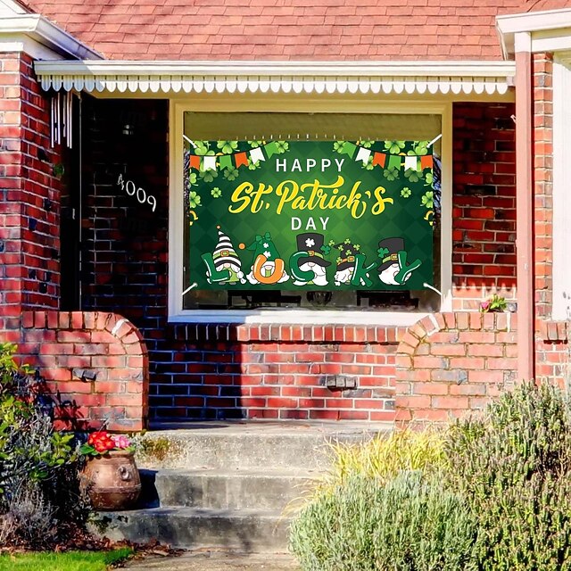 Happy St. Patrick's Day Tapestry, Green & Gold Irish Themed Wall ...