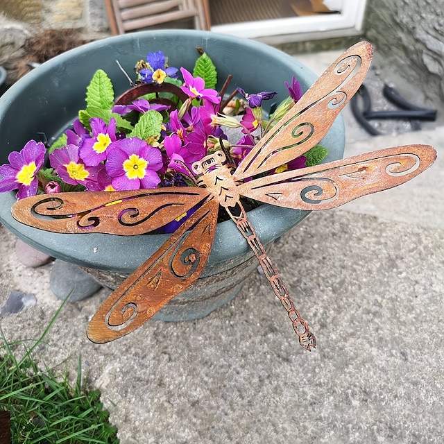 Rusty Metal 3D Dragonfly Outdoor Decorative Sculpture, Naturally Rusted ...
