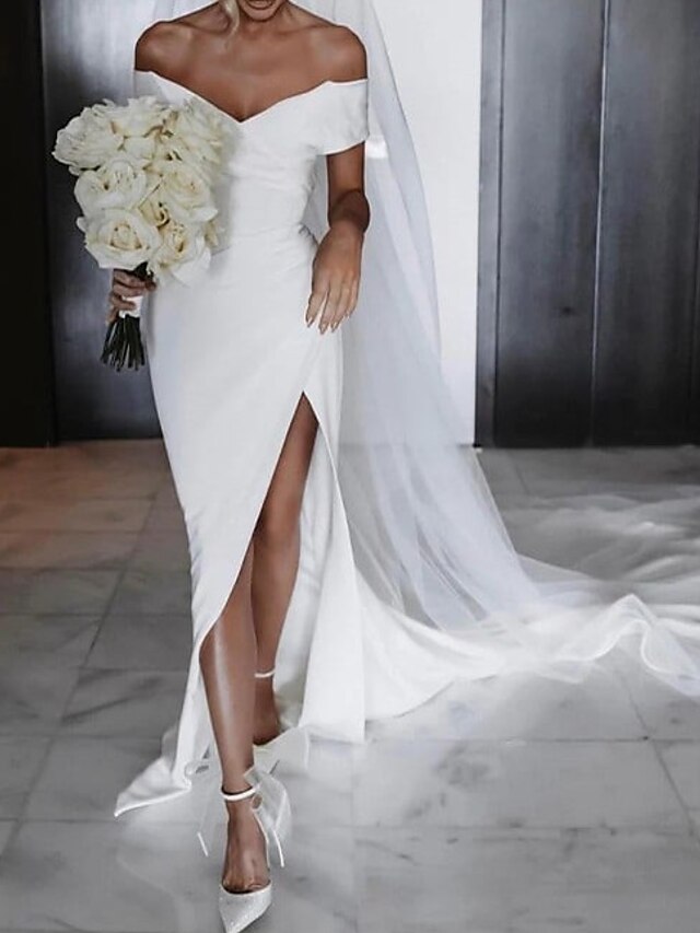 Beach Boho Wedding Dresses Sheath / Column Off Shoulder Cap Sleeve ...